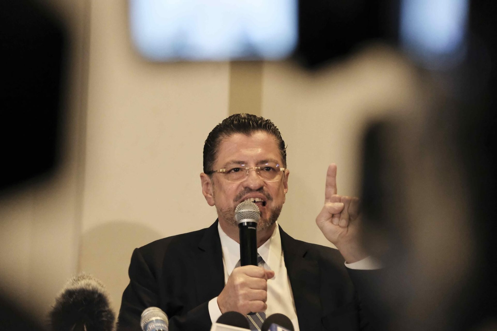 Rodrigo Chaves, la última tentación electoral de la Costa Rica enojada