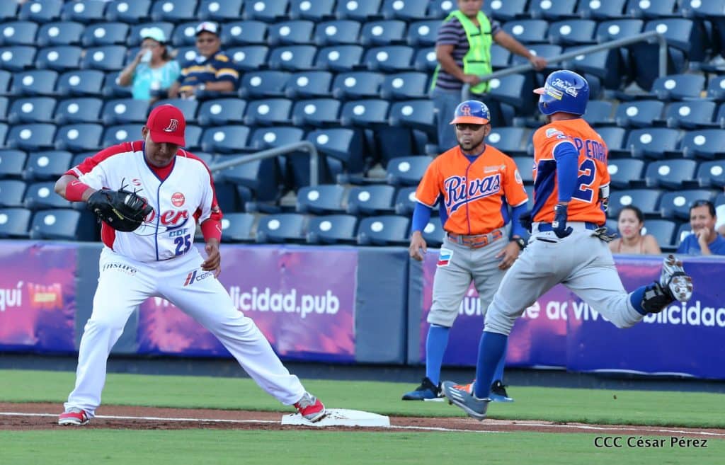 Bokep terbaru. com she's a tiny and cute mature type escort