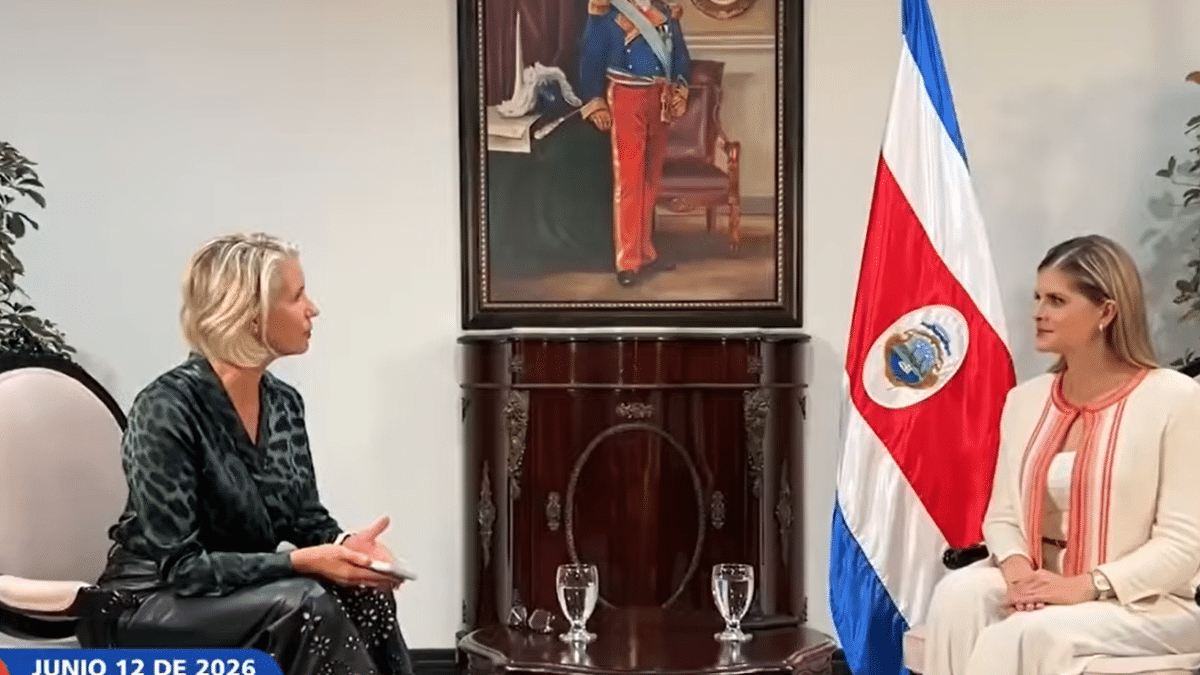 Laura Fernández reconoce que no puede "despotricar" contra la dictadura ...